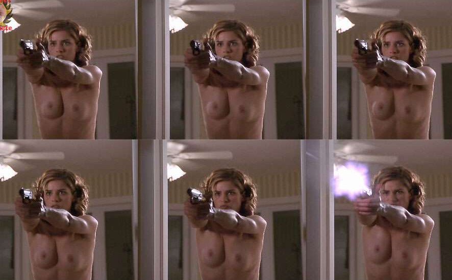 Naked Amanda Peet In The Whole Nine Yards