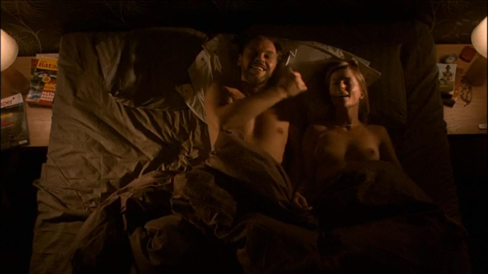 Naked Anna Cecilia Björk In Gynekologen I Askim