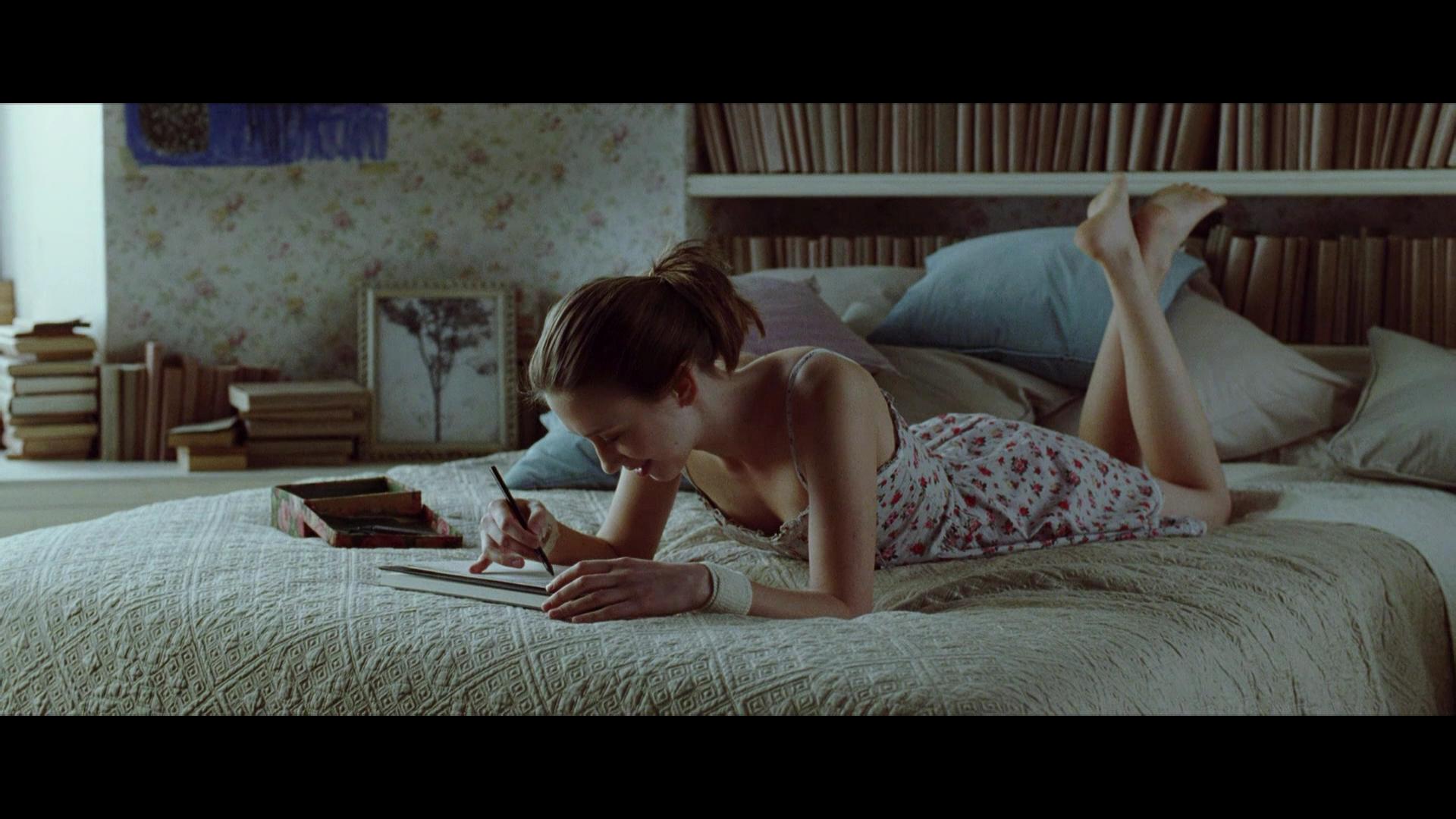 Naked Taissa Farmiga In Anna 2013