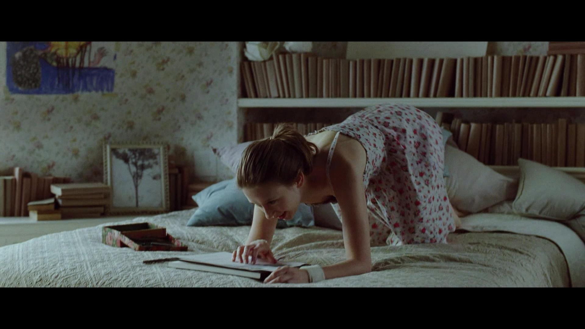 Naked Taissa Farmiga In Anna 2013
