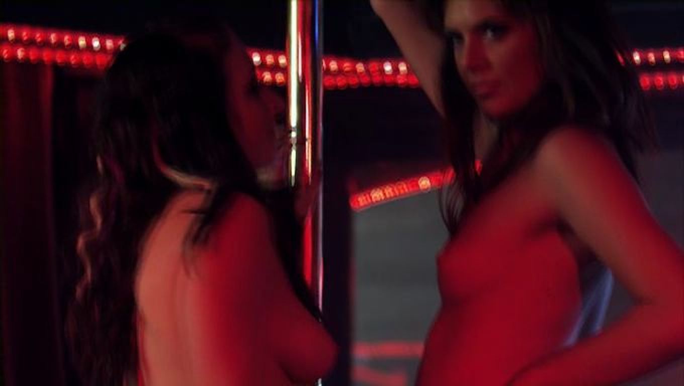 Naked Jennifer Henry In Bikini Spring Break