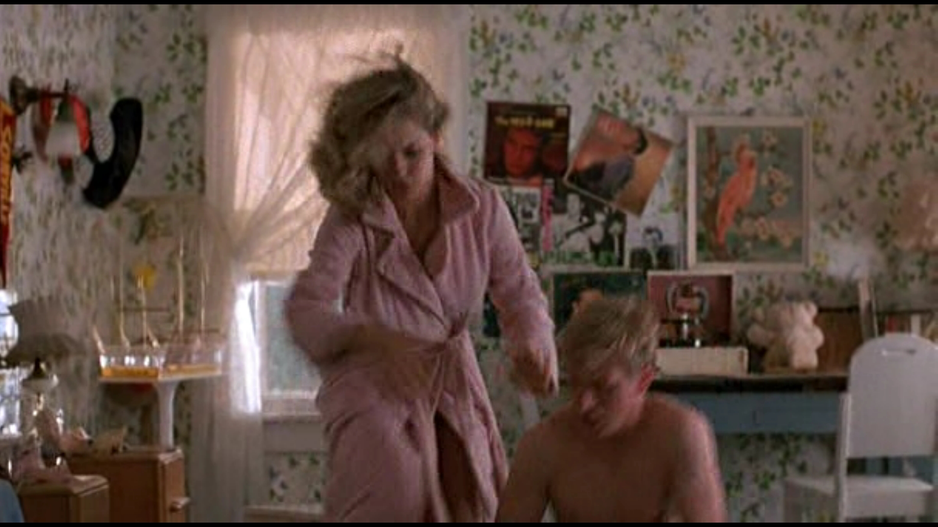 Naked Kelly Preston In Mischief