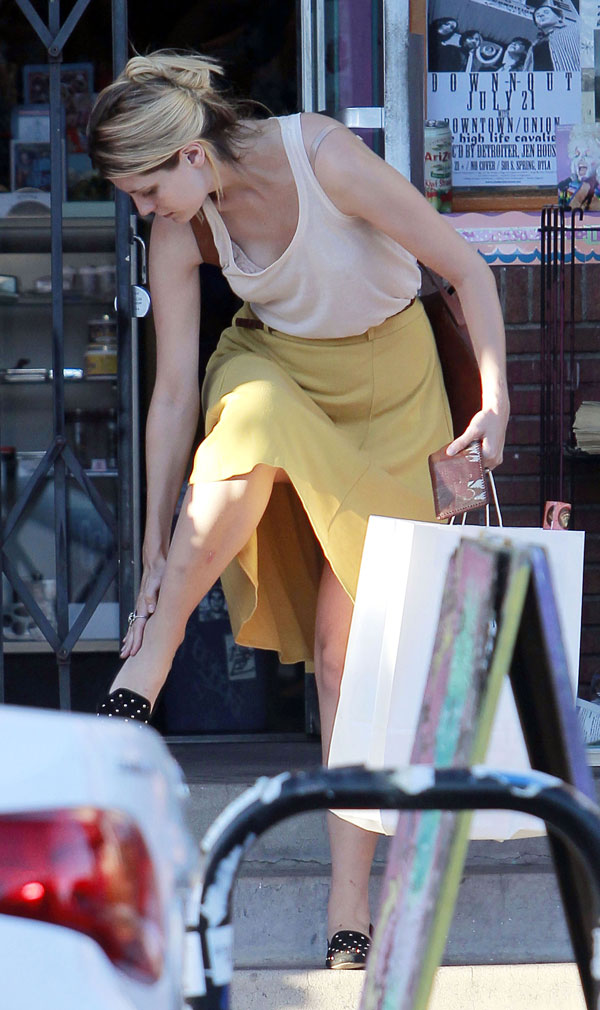 Naked Mischa Barton Added 07 19 2016 By Bot